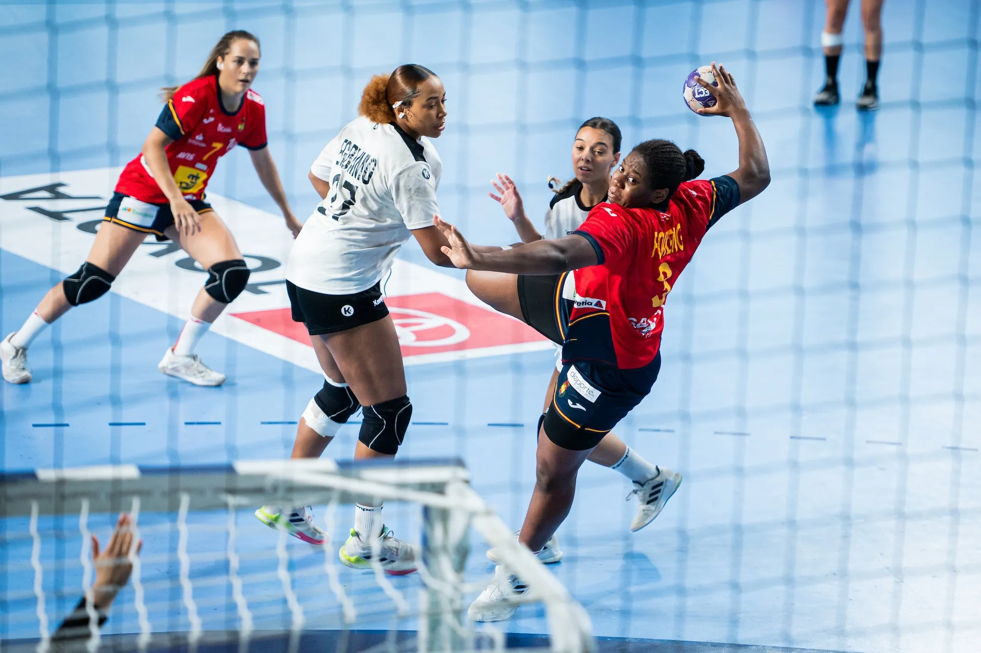 Spain reach W19 EHF EURO final after 18 years